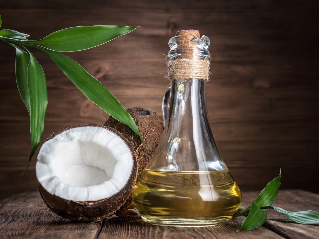 Óleo de coco extra virgem: quais são os benefícios - Brasil Educa